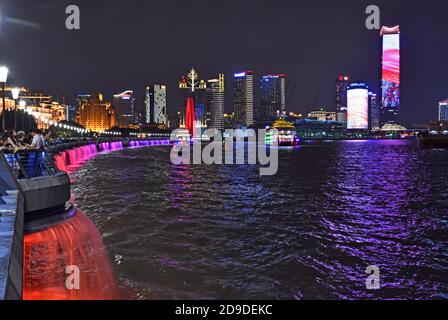 The Bund lights up to celebrate the 71st anniversary of the founding of ...