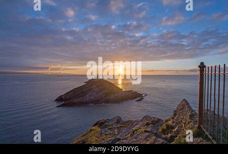 Mumbles, Swansea, UK. 5th Nov, 2020. Fishermen take advantage of the ...