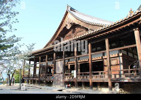 senjokaku pavilion in miyajima in japan Stock Photo - Alamy