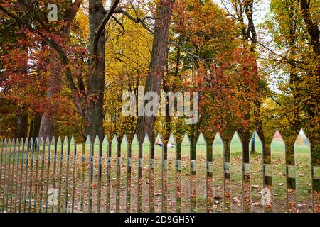 Alyson Shotz's Mirror Fence sculpture, a play on the traditional white ...