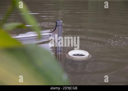 A driverless boat has been put into use in the river of Henghe Gang ...