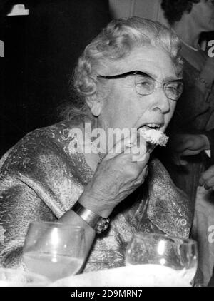 Agatha Mary Clarissa Miller(AGATHA CHRISTIE), in Paris, 1906. Courtesy ...