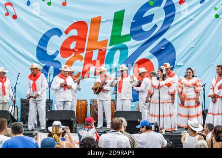 Cuban women in national costume Stock Photo - Alamy