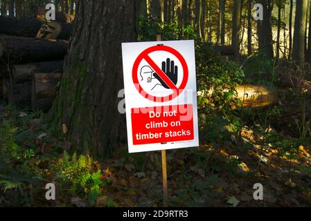 warning sign, Do not climb on timber stacks Stock Photo - Alamy