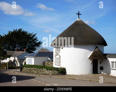Veryan: one of a pair of roundhouses built as lodge cottages at the ...