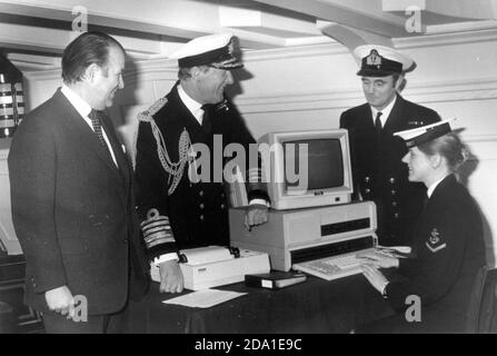 Royal Navy HMS Victory: WREN Margaret Mann 19 a winter in the navy, and ...