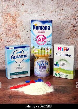 REGURGITATION IN AN INFANT Stock Photo - Alamy