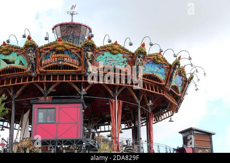 Carousel in Nantes (France Stock Photo - Alamy
