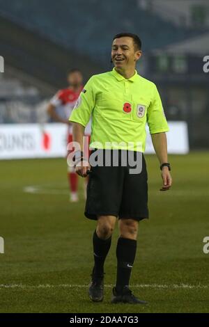 Referee Tony Harrington during the game Stock Photo - Alamy