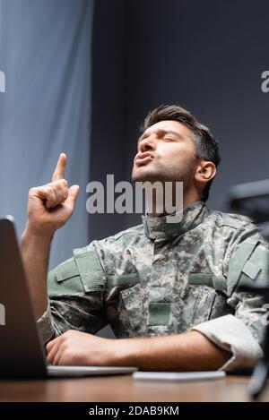 Army man in uniform pointing finger at you Stock Photo - Alamy