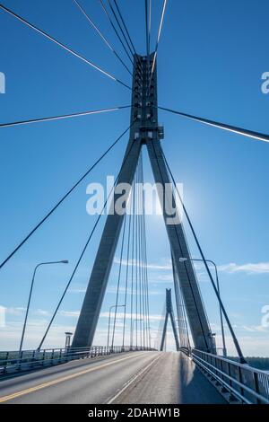 Long bridge called Replot (Finnish: Raippaluoto). It is is a cable ...