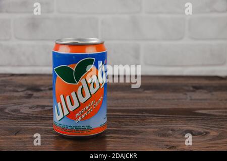 An old aluminium can of Uludag soft drink against the brick wall Stock ...