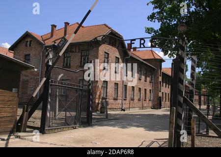 Auschwitz concentration camp fence and gates Stock Photo - Alamy