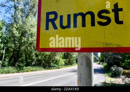 Illustration shows the name of the Rumst municipality on a road sign ...