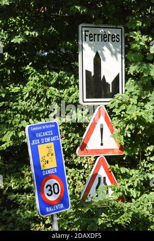 Illustration shows the name of the Ferrieres municipality on a road ...