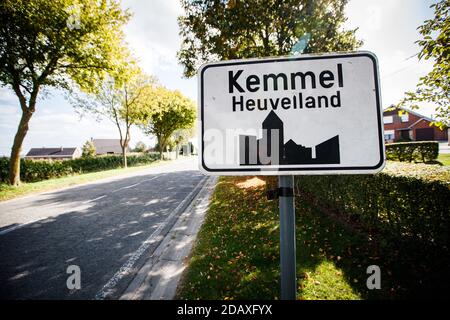 Illustration shows the name of the Kemmel, part of Heuvelland ...