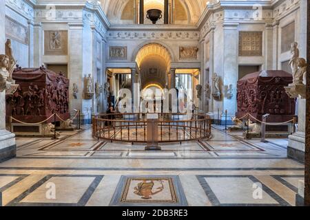 Greek Cross Hall (Pio Clementino Museum - Vatican Museums)This hall ...