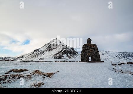 Bardar statue in Arnarstapi, Iceland Stock Photo - Alamy
