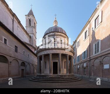 Bramante's Tempietto, San Pietro in Montorio, Rome Stock Photo - Alamy