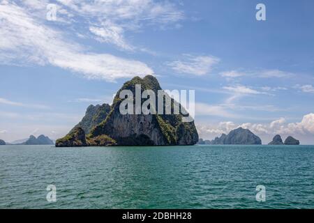 Tropical islands, Trat archipelago, Thailand Stock Photo - Alamy