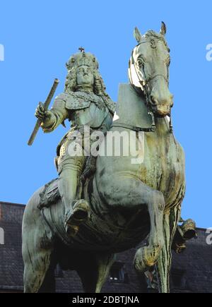Jan Wellem memorial on the market square in Dusseldorf Stock Photo - Alamy