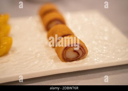 Beijing sweet pea pudding, traditional Chinese snack Stock Photo - Alamy