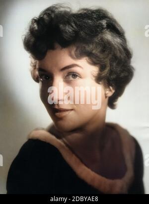 Ursula Lingen, deutsch österreichische Bühnen- und Filmschauspielerin ...