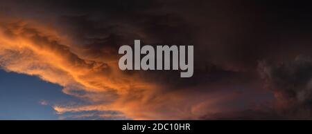 Cumulonimbus cloud, thundercloud Stock Photo - Alamy