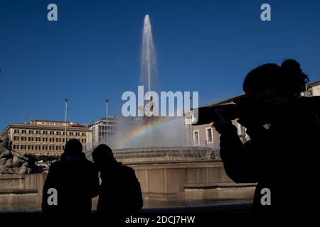 Rainbow on fountain of Piazza della Repubblica in Rome (Photo by Matteo ...