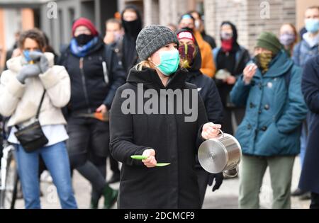 Berlin, Germany. 22nd Nov, 2020. "Lateral Thinking Peace Freedom ...