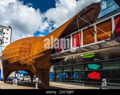 Neuron Pod at the Centre of the Cell at Queen Mary’s Blizard Institute ...