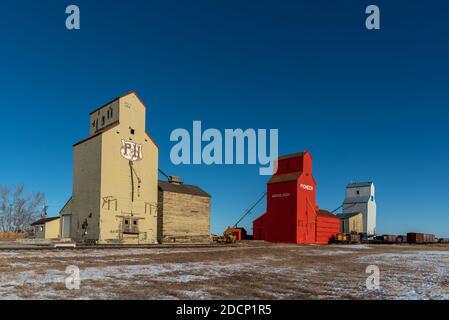 Mossleigh, Alberta - November 21, 2020: Elevator row in Mossleigh ...