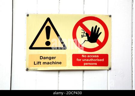 Danger No Unauthorised Access sign in Welsh and English, Cardiff Bay ...