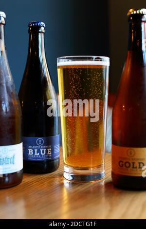 GREAT BRITAIN /Cornwall/Cornish local beer Proper Job Stock Photo - Alamy