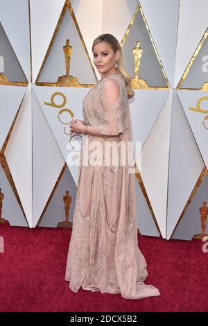 Abbie Cornish walking on the red carpet at the 2018 Vanity Fair Oscar ...