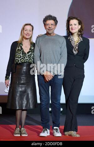 Gabrielle Lazure, Gabriel Yared et Armelle assistent a la ceremonie d ...