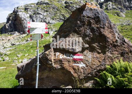 Excursion sign near Lake Vannino, Formazza Valley, Ossola, VCO ...