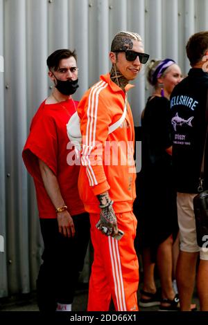 Street style, Chris Clavish arriving at Manish Arora spring summer 2019 ...