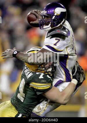 Green Bay Packers defensive end Arron Mosby moves across the field ...