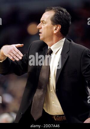 CHICAGO, IL - DECEMBER 28: Milwaukee Bucks center Brook Lopez shoots ...