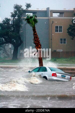 A car floats in the storm surge of Hurricane Gustav at Ken Combs Pier ...