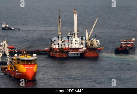 The mobile offshore drilling unit Q4000 continues to work to control ...