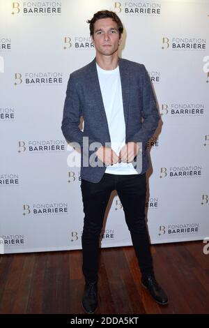 Lionel Erdogan assiste a la premiere du film Les Chatouilles au Cinema ...