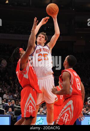 New York Knicks guard Jordan Clarkson (00) in action during an NBA ...