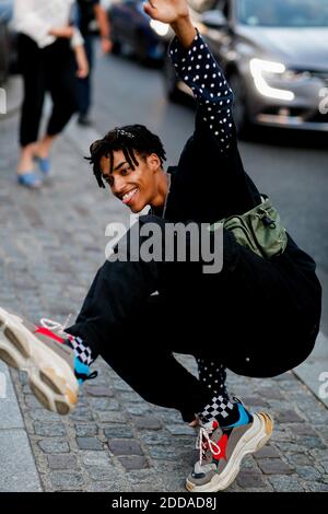 Street style, model Tristan Cole after Lanvin Fall-Winter 2018-2019 ...