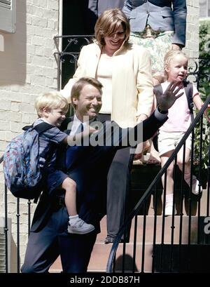 Democratic presidential candidate Sen. Elizabeth Warren, D-Mass ...