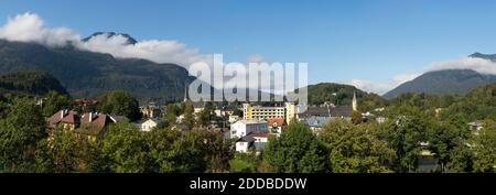 Panoramic view of Bad Ischl in Austria from Siriuskogl at dusk Stock ...