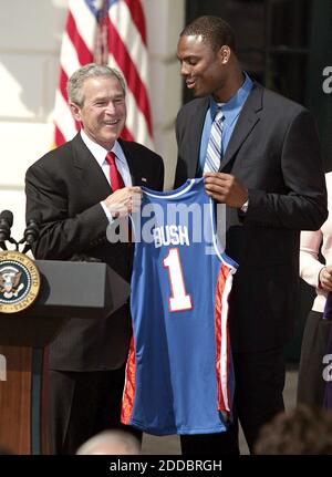 President George W. Bush Congratulates National Medal of Arts Recipient ...