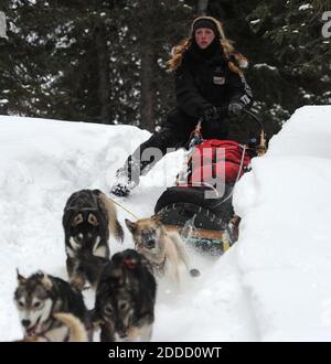 USA, Alaska, Iditarod Trail, Finger Lake, Winterlake Lodge, Outhouse ...