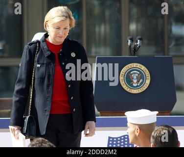 Susan Bales Ford, daughter of President Gerald Ford, introduces U.S ...